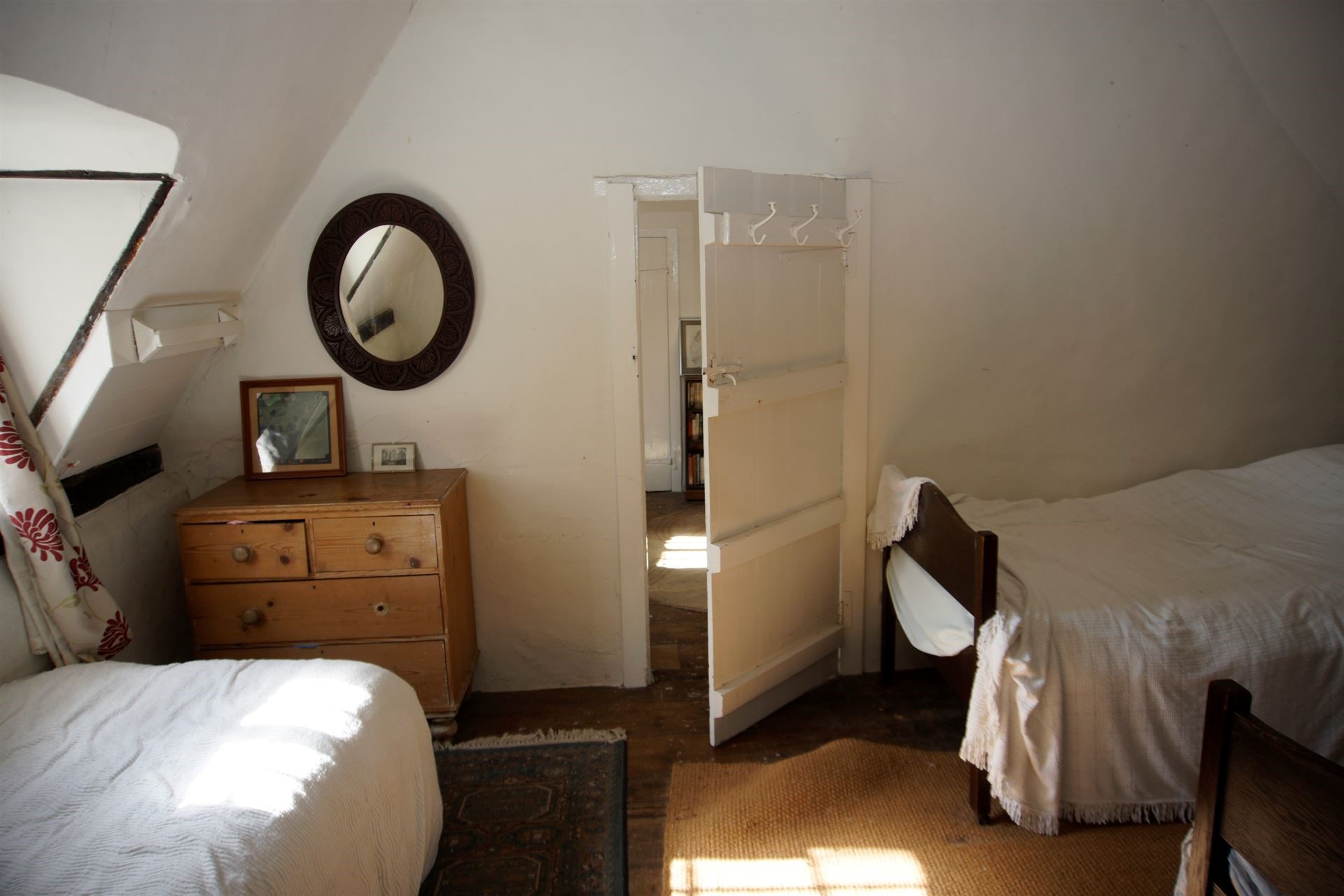 Locations Hub - Great Dingle Farm